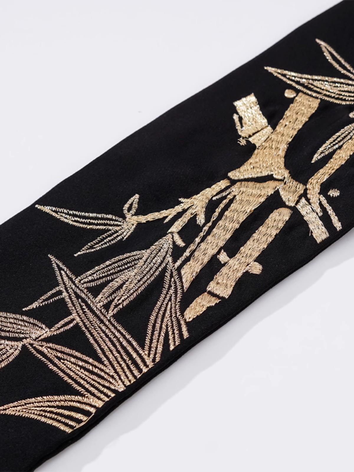 Bamboo Leaf Embroidered Belt - poetinity