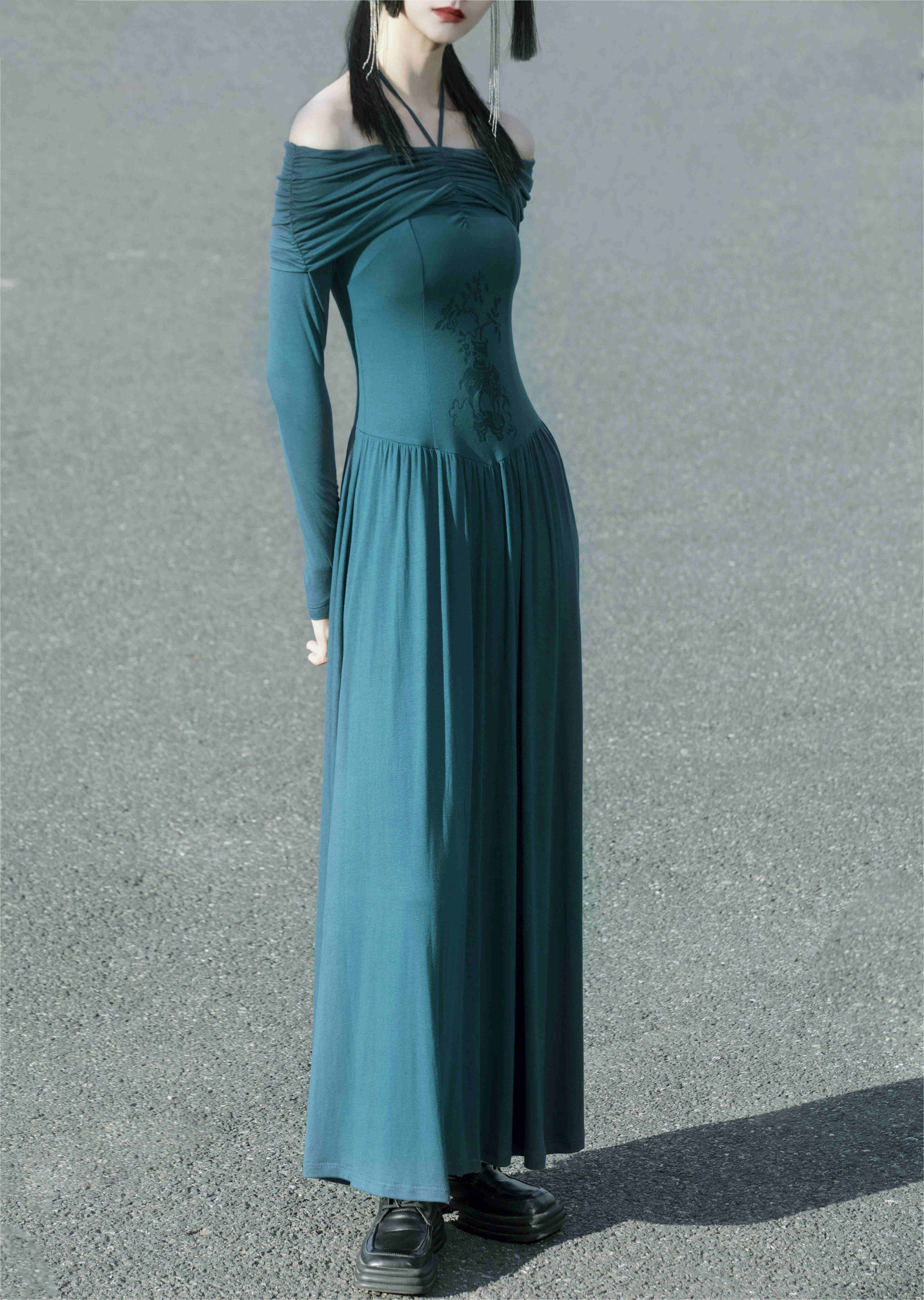 Off-Shoulder Floral Dress - poetinity