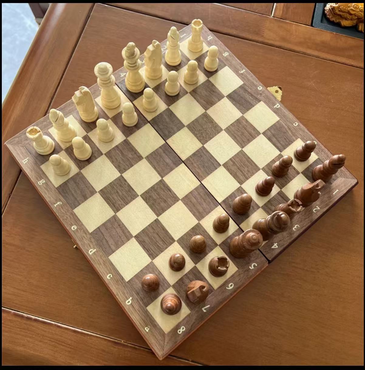 Solid wood chess board for competition - Discount